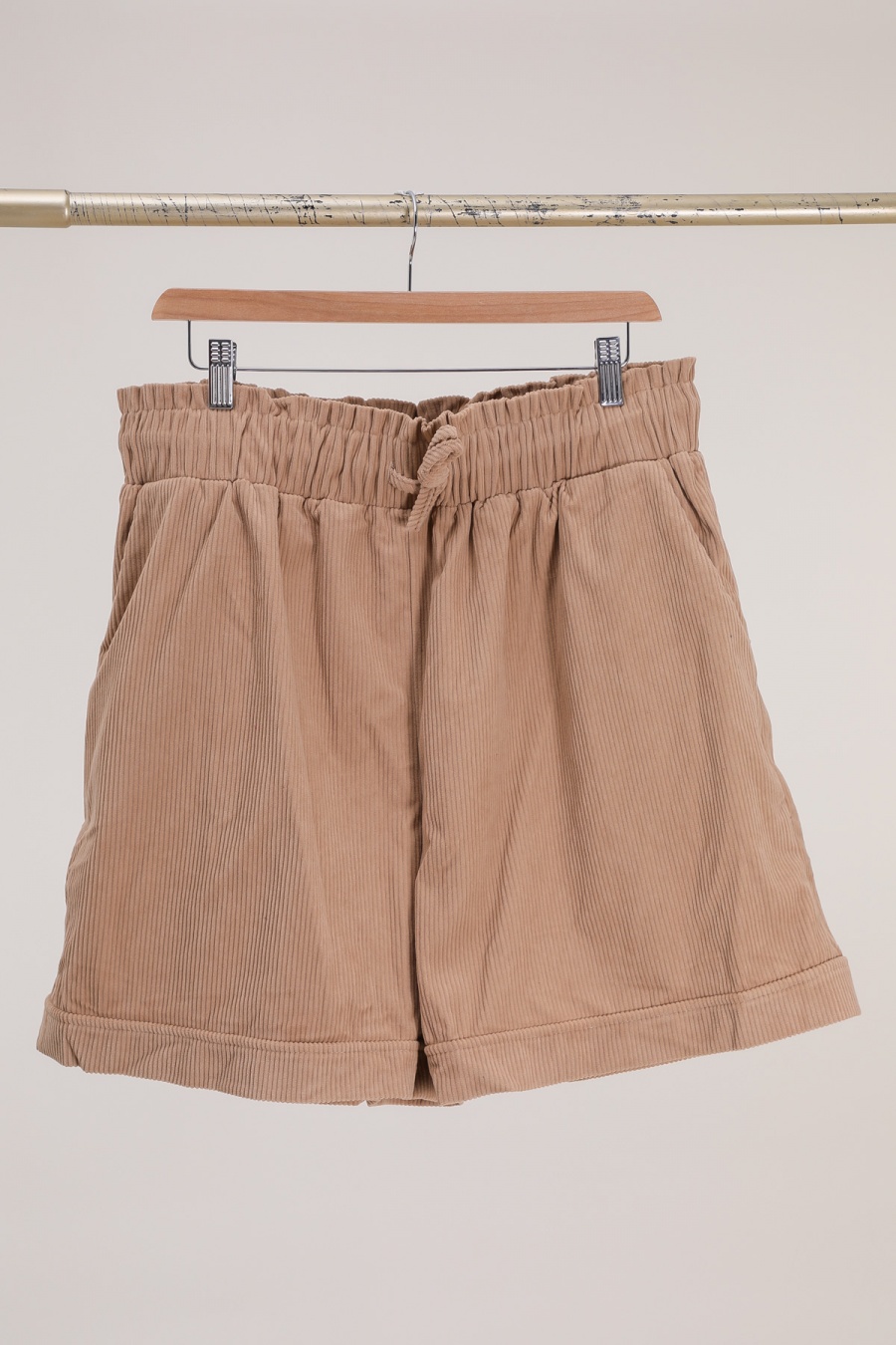 Shorts Femme A1620-BEIGE CLAIR Christy | Efashion Paris sur eFashion.