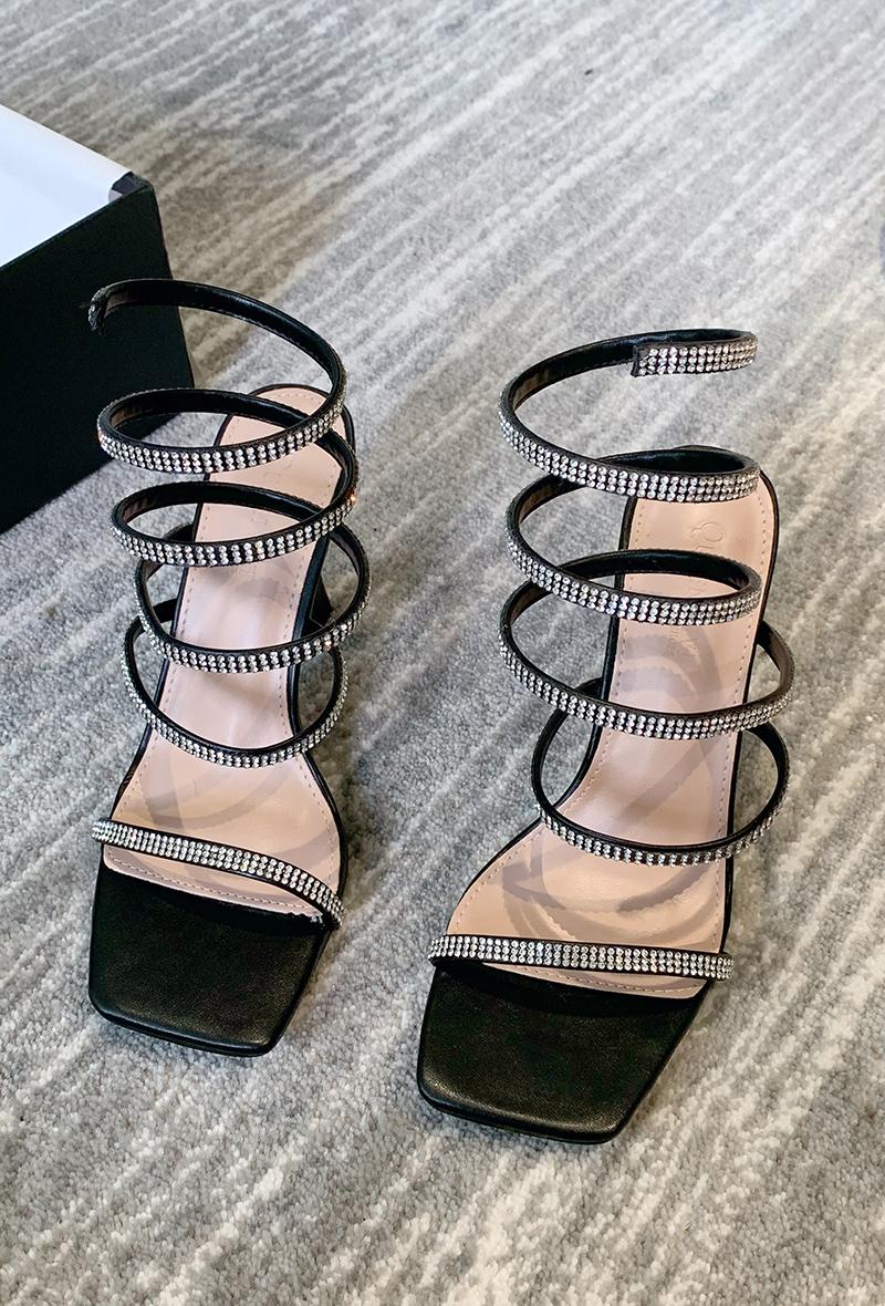 Sandales Chaussures V7-108-NOIR VIVI RICH | Efashion Paris sur eFashion.